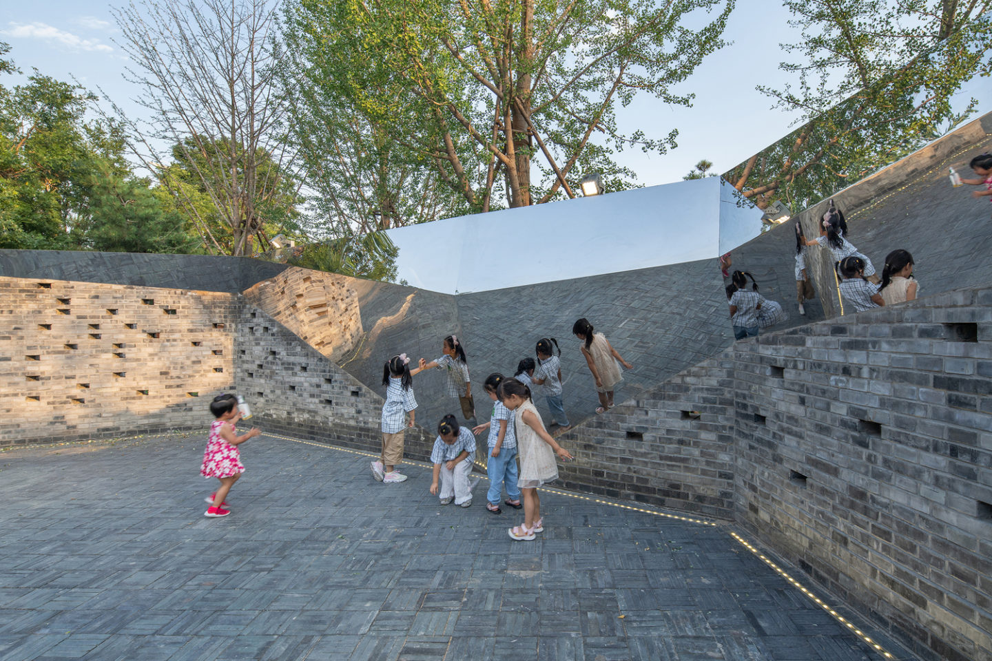 An inclusive and intergenerational community park – ArchiBat Mag