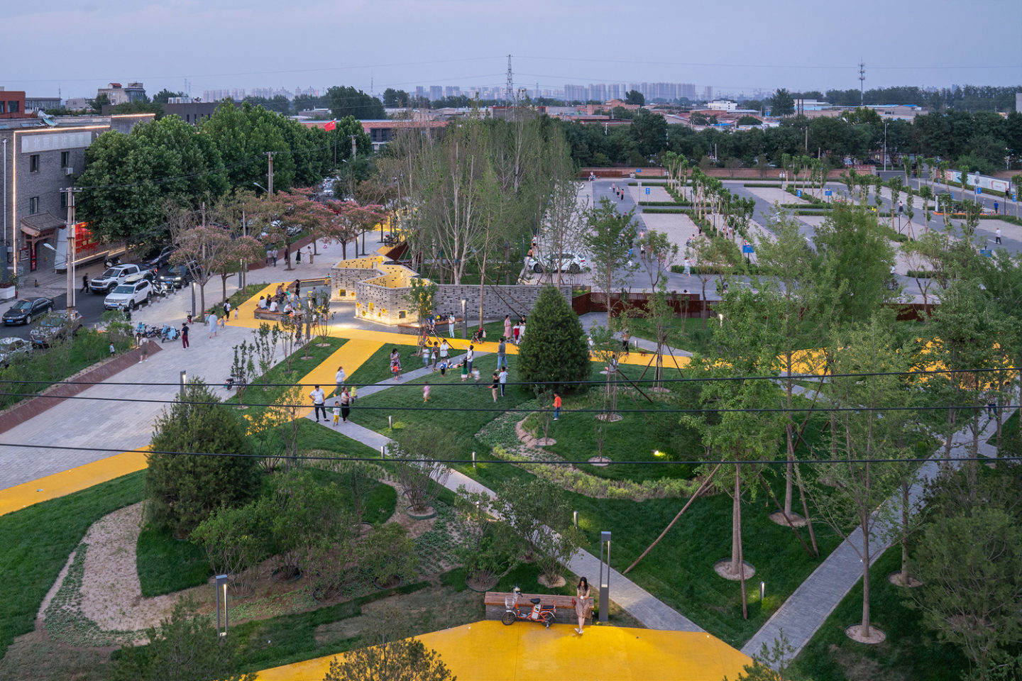 An inclusive and intergenerational community park – ArchiBat Mag