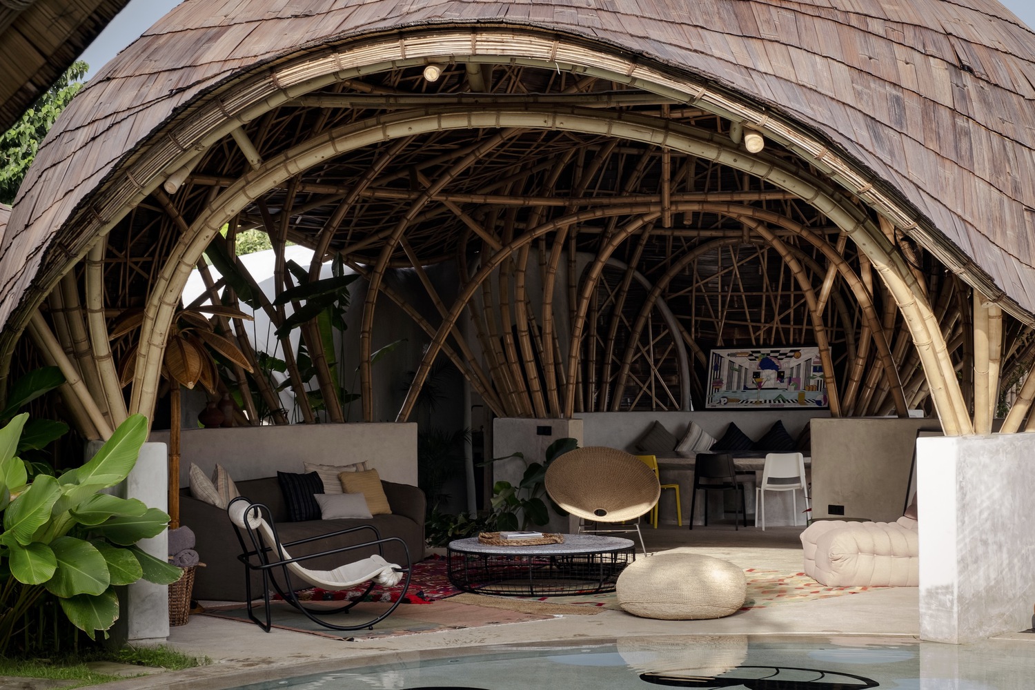 Une architecture organique en bambou et ciment – ArchiBat Mag