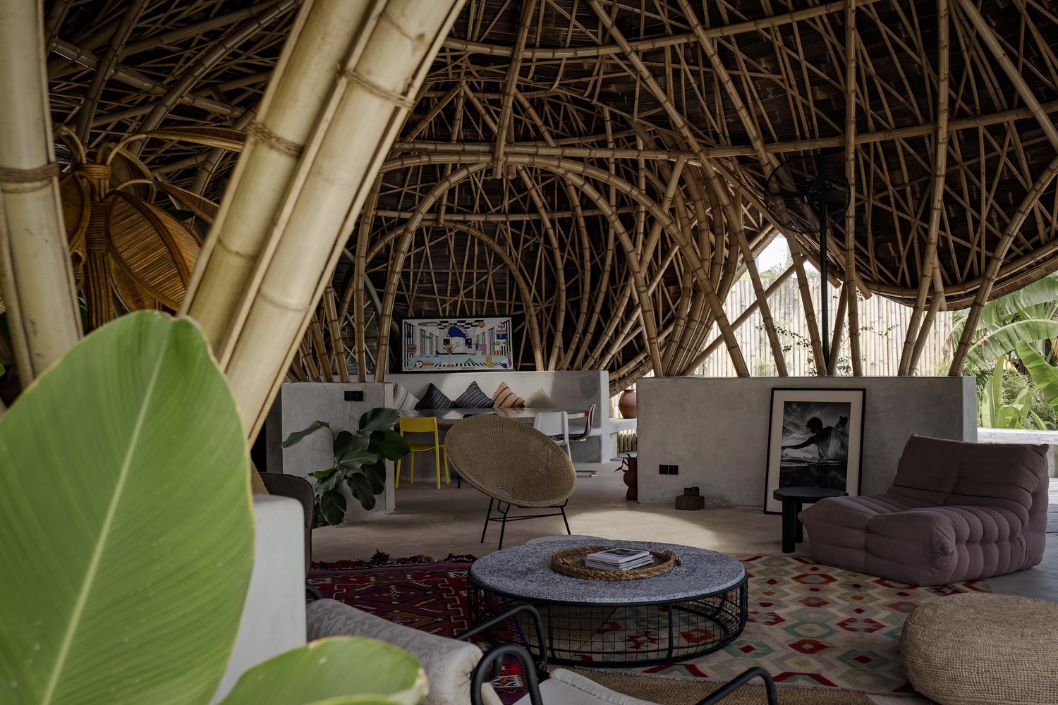 Une architecture organique en bambou et ciment – ArchiBat Mag