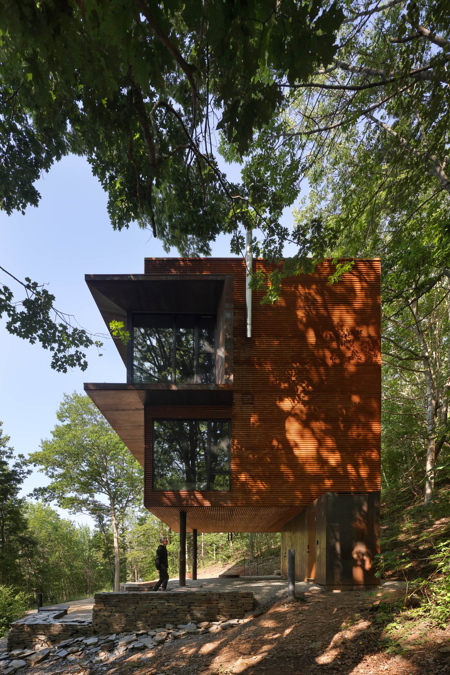White Rock Cabin, un cube niché au coeur de la forêt – ArchiBat Mag